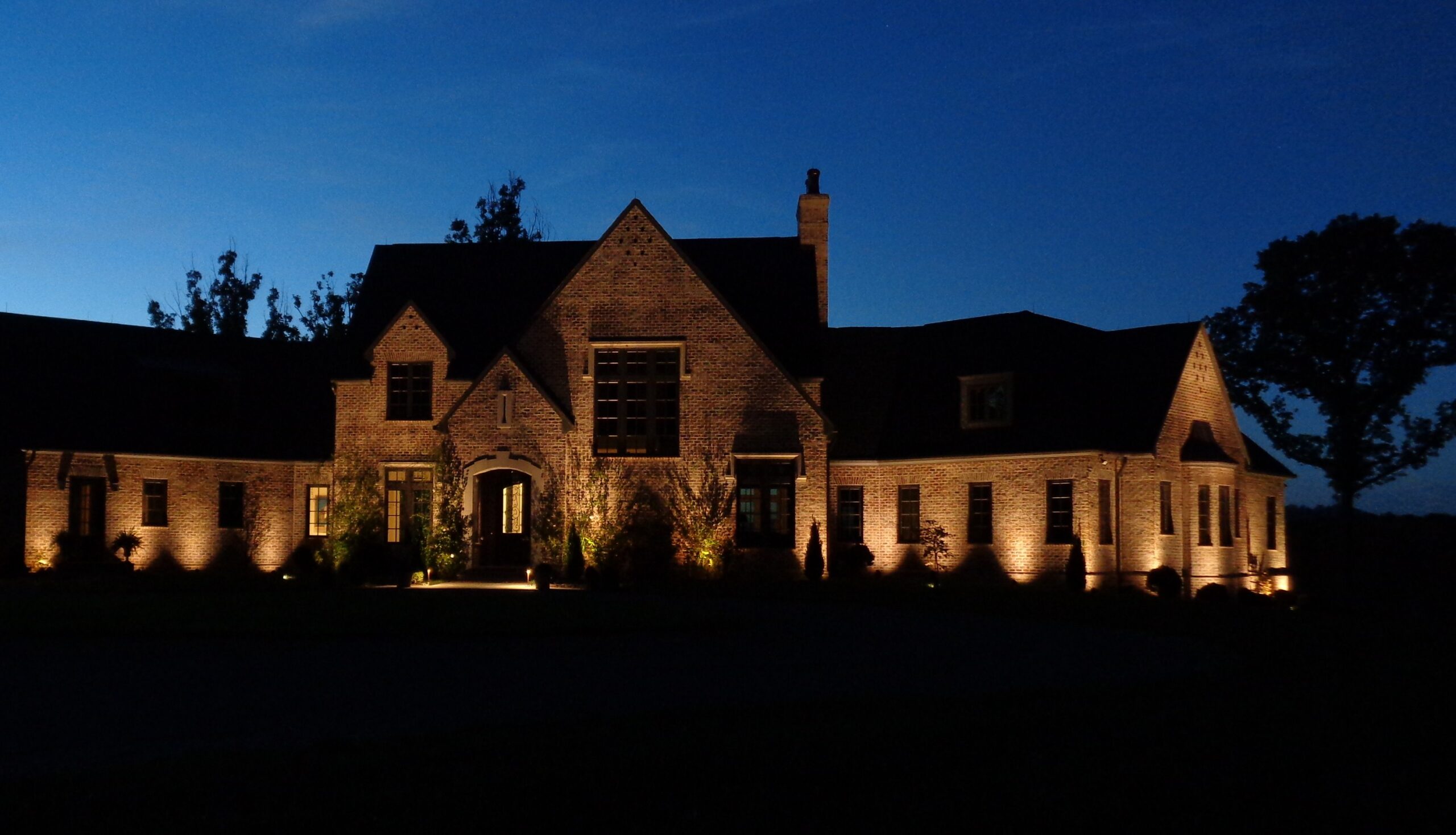 Why You Should Convert Your Outdoor Lighting System to LED - Outdoor ...